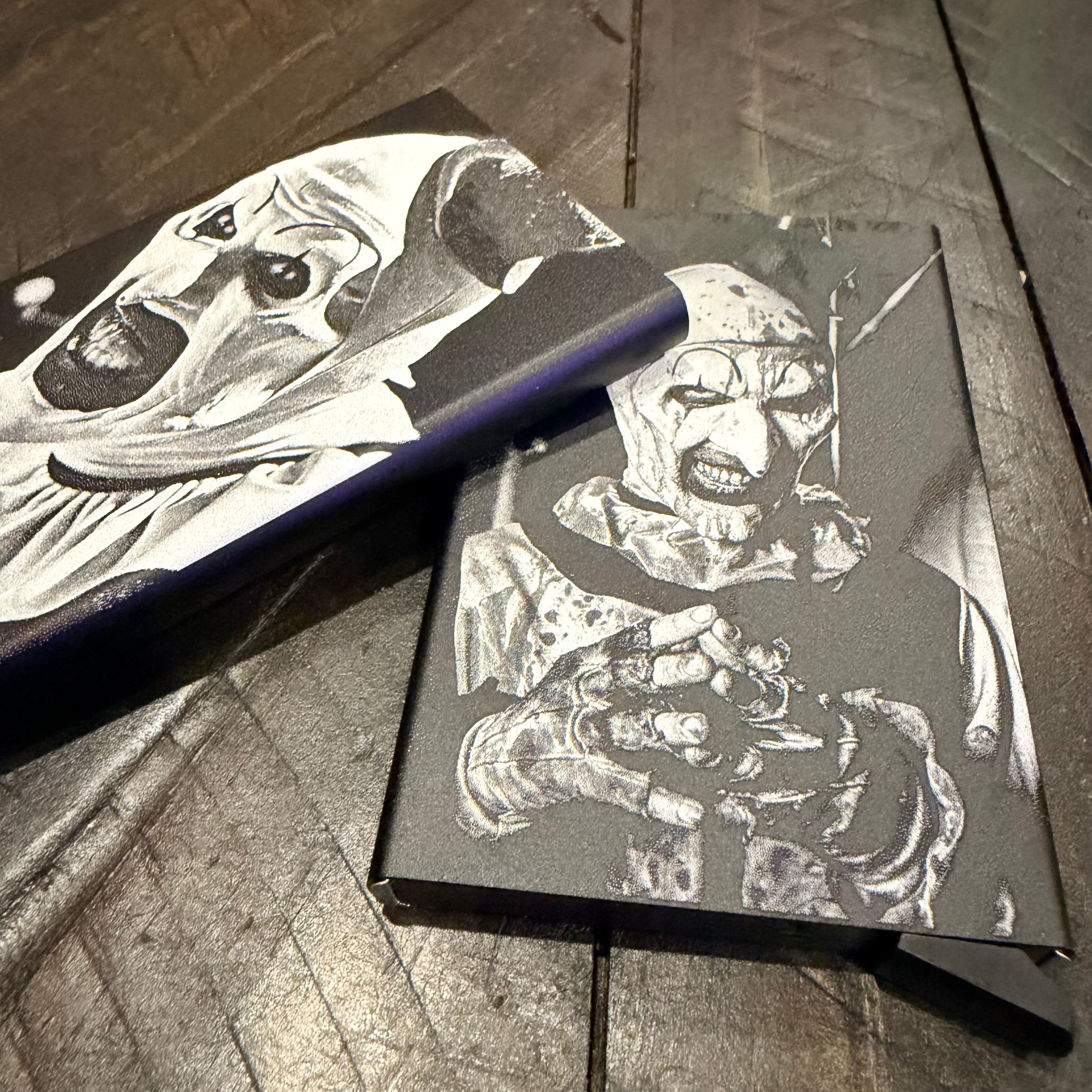 Wallet - Terrifier engraved metal card wallet Art the Clown ...